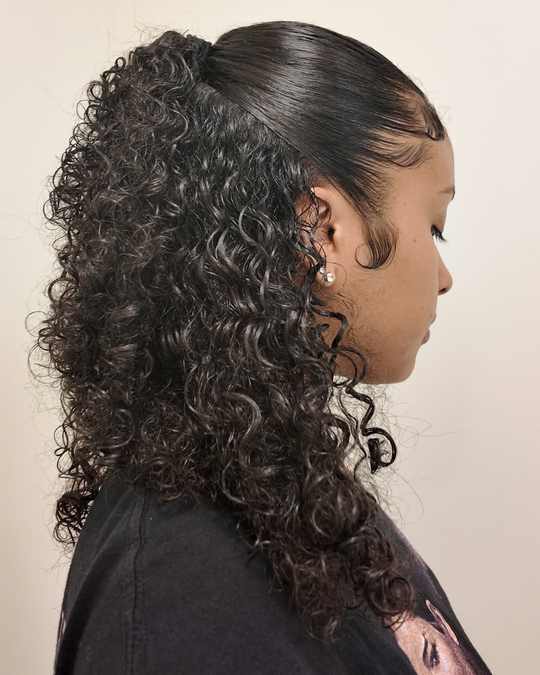 Curly Hairstyles 2025: Cute, Elegant, and Easy Ideas with Bangs, Updos ...