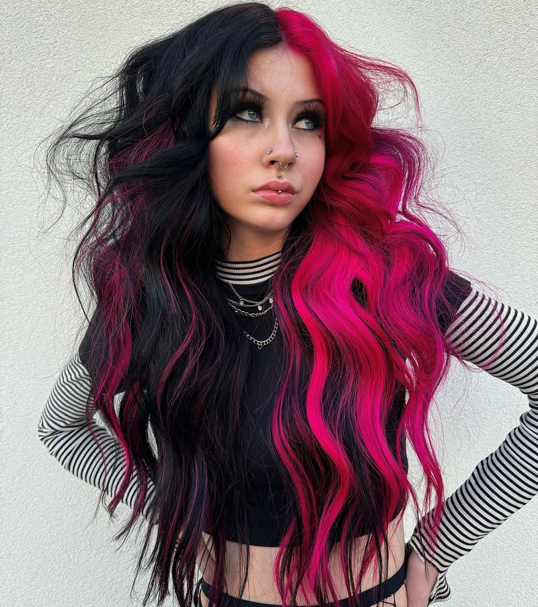 Split Dyed Hair Ideas 2025: Bold Red, Black, Blonde, Purple & More ...