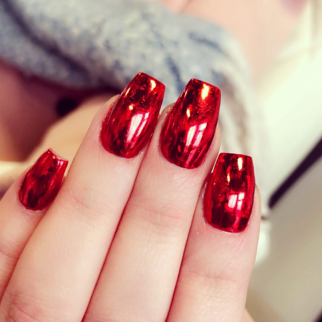 Classy Red Nail Designs 2025: Coffin, Almond & Square Shapes with Wine ...
