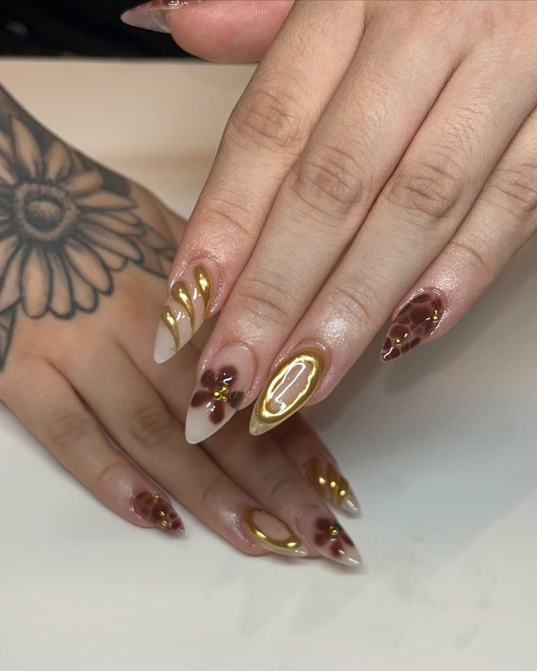30 Cute Latina Nail Designs 2025 in Pink, Red, and Gold – Baddie Inspo ...