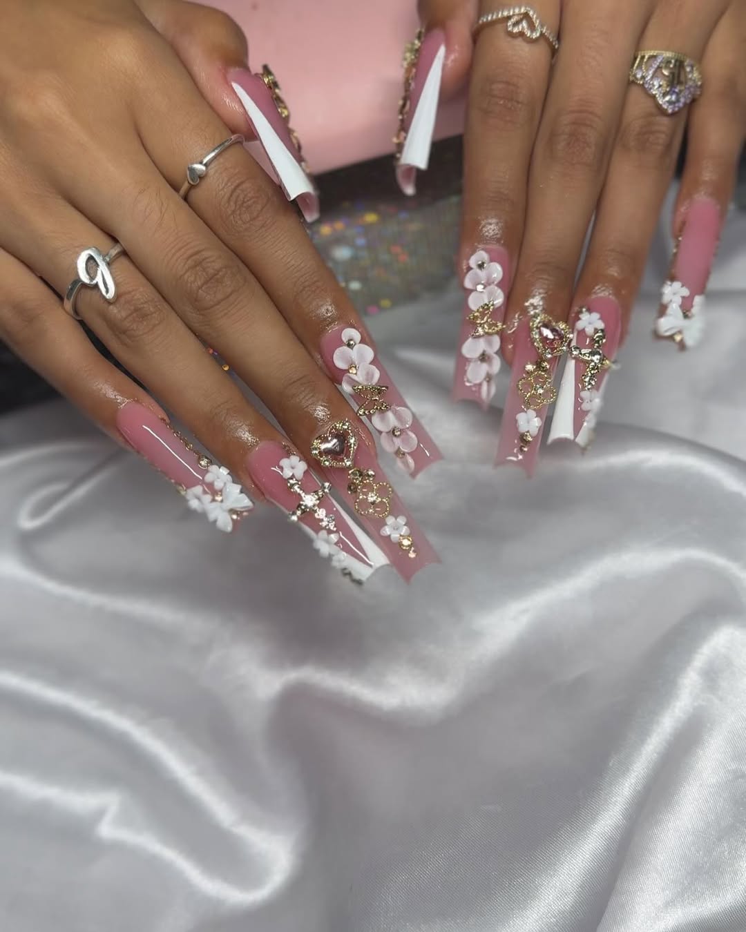 30 Cute Latina Nail Designs 2025 in Pink, Red, and Gold – Baddie Inspo ...