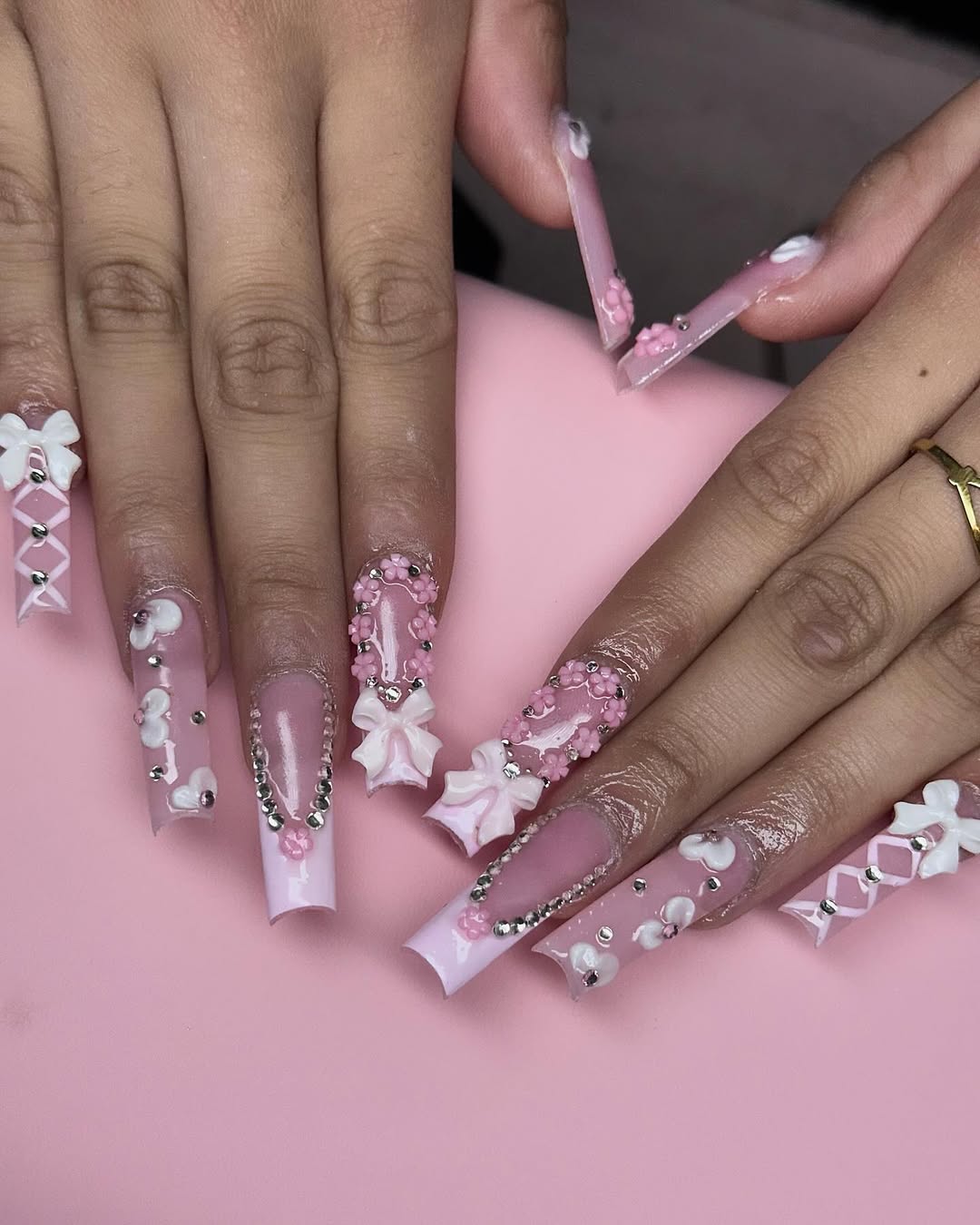30 Cute Latina Nail Designs 2025 in Pink, Red, and Gold – Baddie Inspo ...