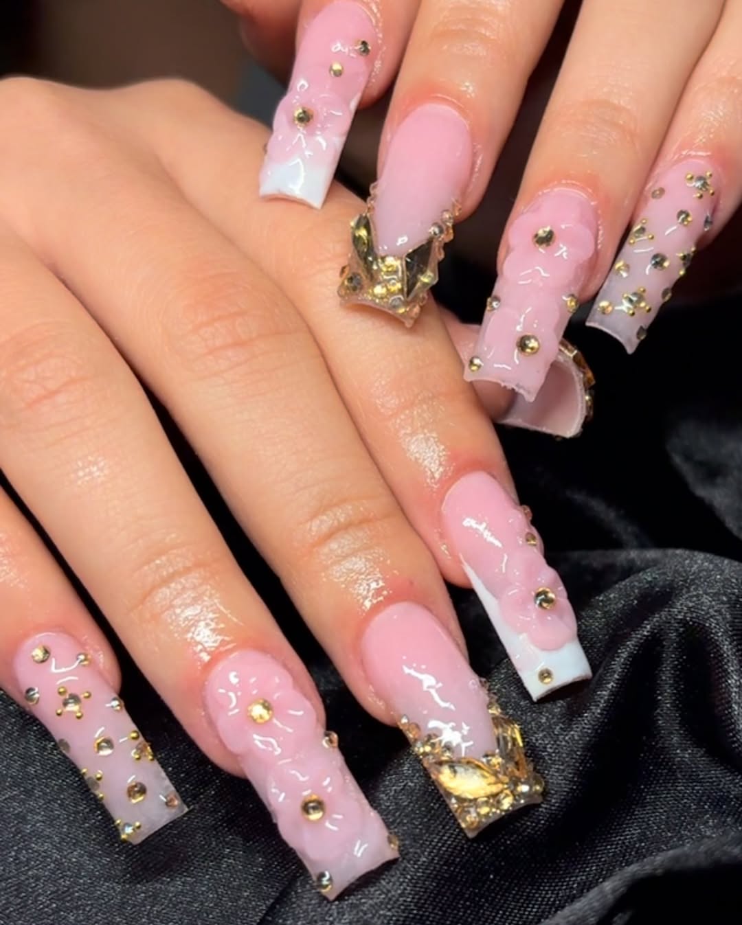 30 Cute Latina Nail Designs 2025 in Pink, Red, and Gold – Baddie Inspo ...