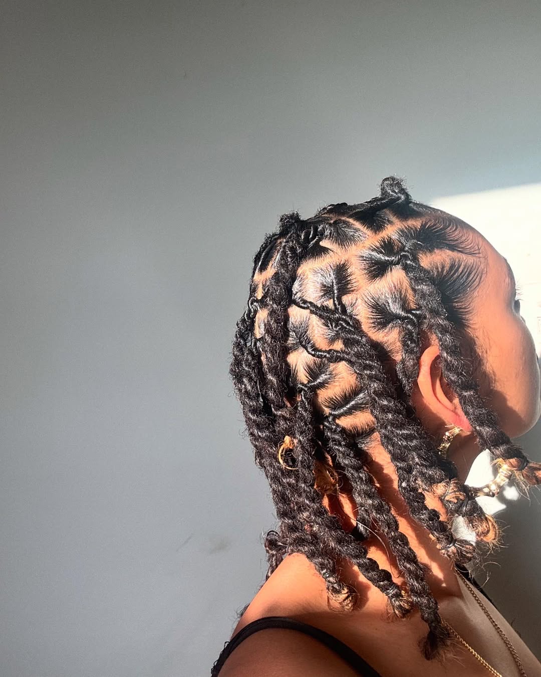 32 Short Locs Hairstyles 2025 for Women: Updos, Retwist Looks, Starter ...
