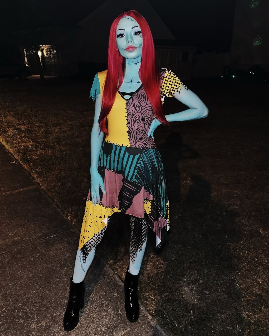 29 Halloween Outfits 2025 for Women: Cute, Scary, Couple, Trio & Dress ...