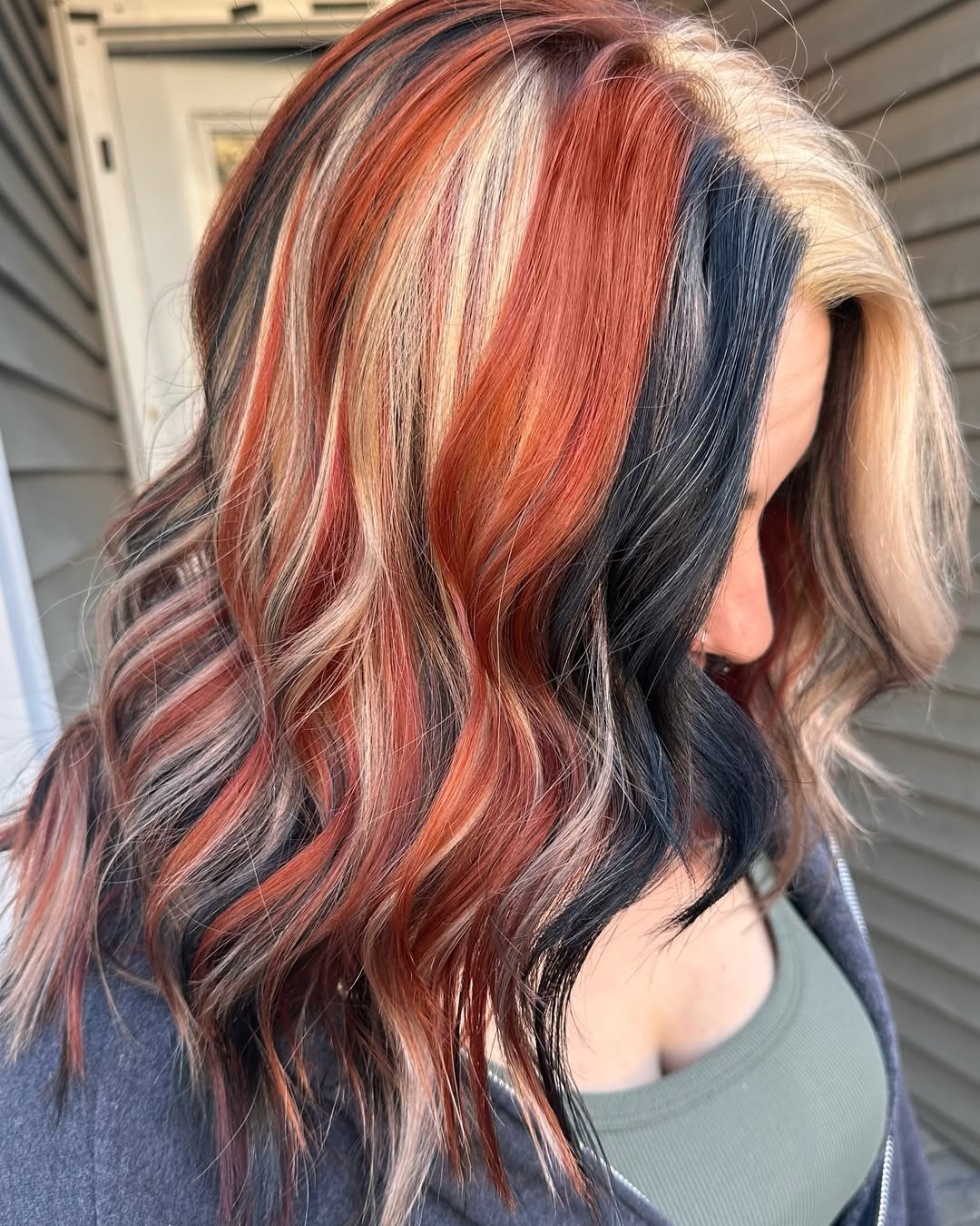 Calico Hair Color Hairstyles 2025 with Chunky Highlights, Bangs, Red ...