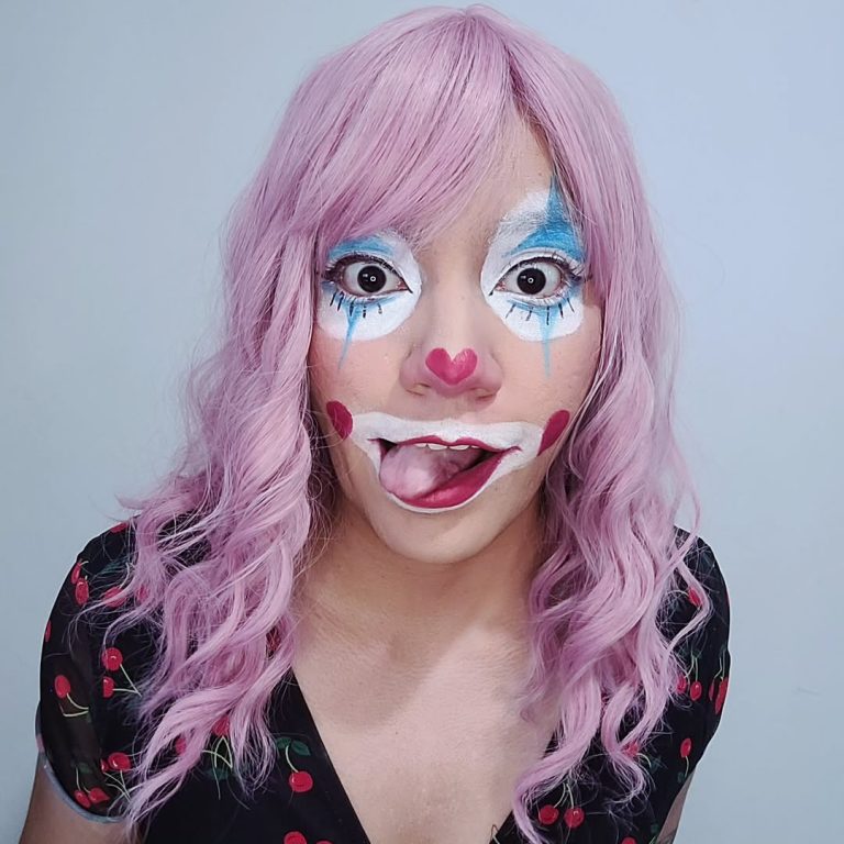 Clown Hairstyles 2025 with Vintage, Curly, Short, and Long Hair Ideas ...