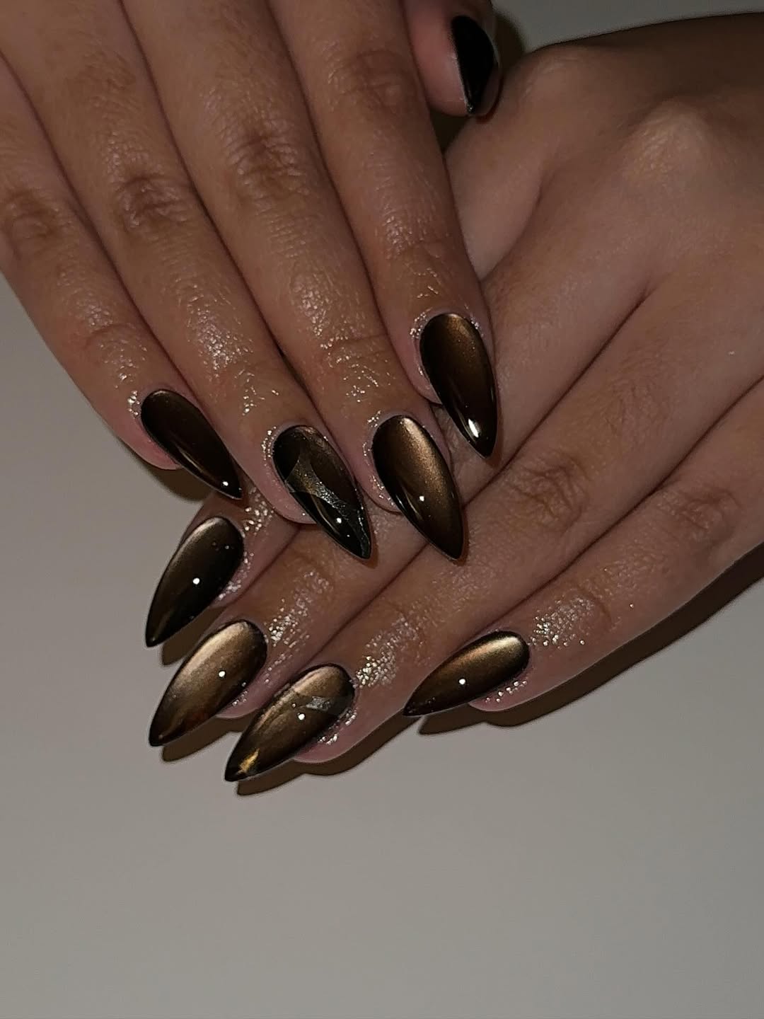 Brown Fall Nails 2025: Cute Almond, Short, and Square Acrylic Designs ...