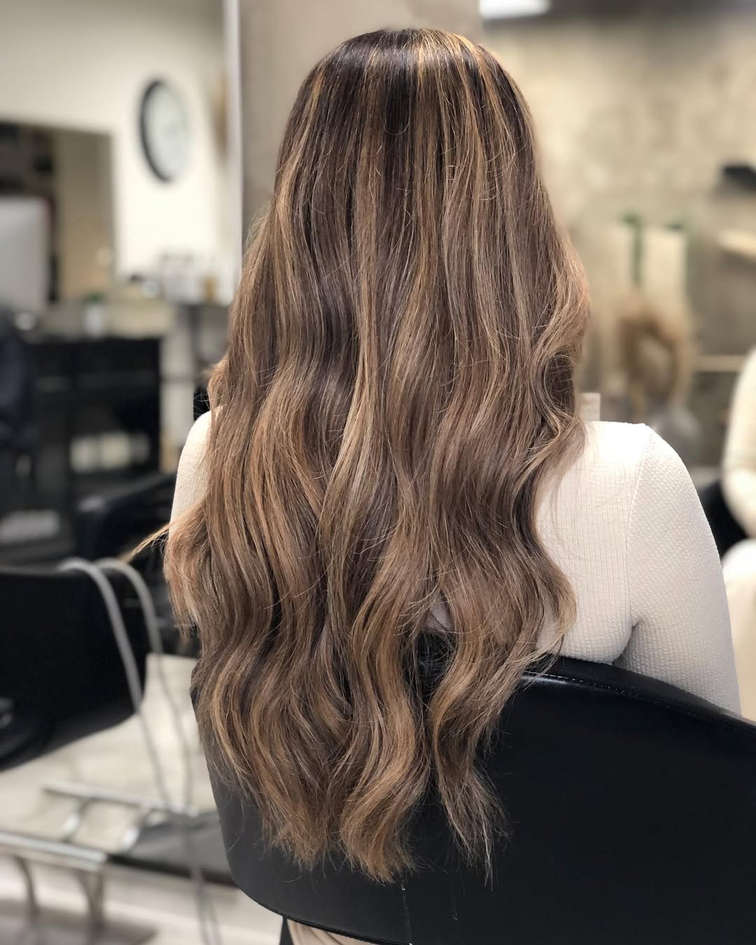 30 Light Brown Hair 2025: Rich Color Ideas with Highlights, Lowlights ...