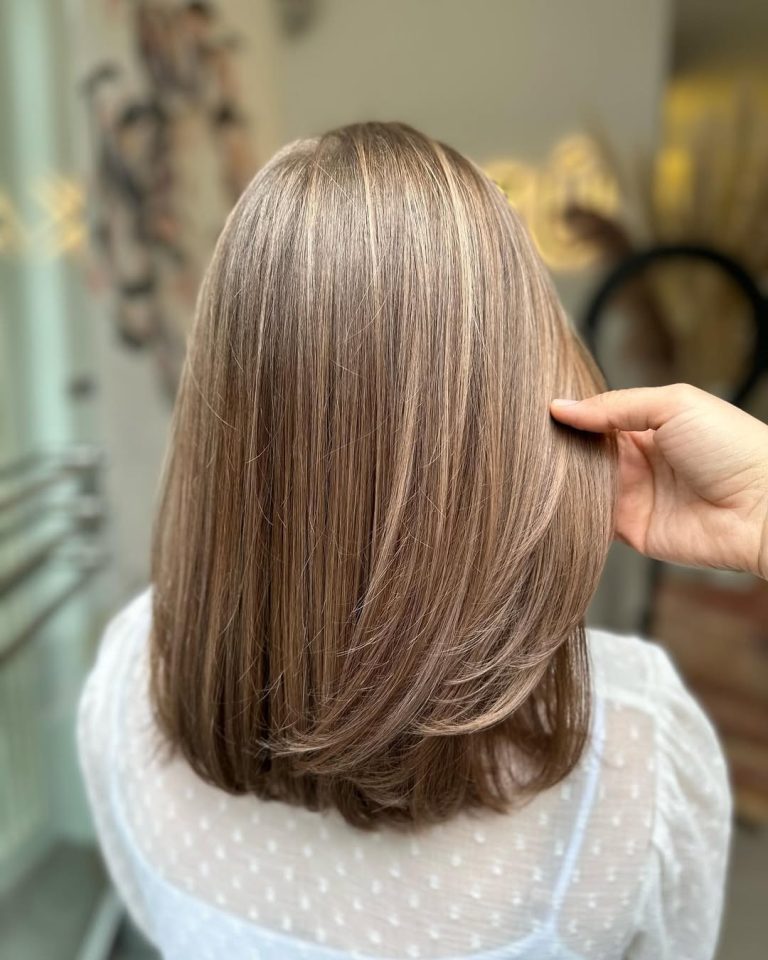 30 Light Brown Hair 2025: Rich Color Ideas with Highlights, Lowlights ...