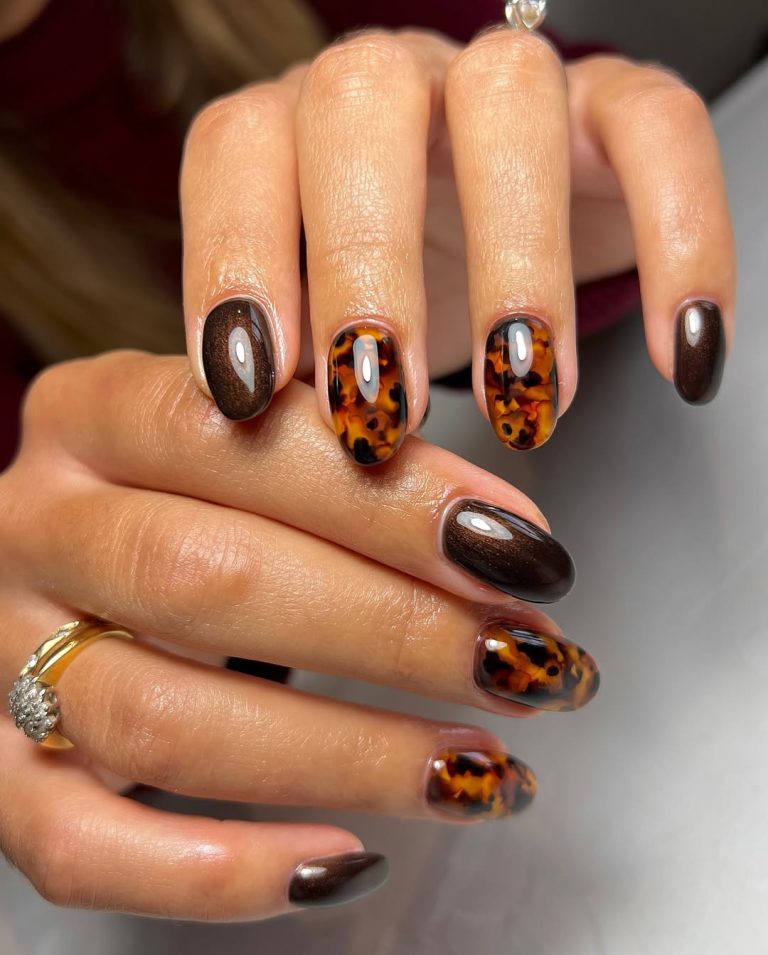 Tortoise Shell Nails 2025–2026: French Tip, Burgundy, Cat Eye, Gold ...