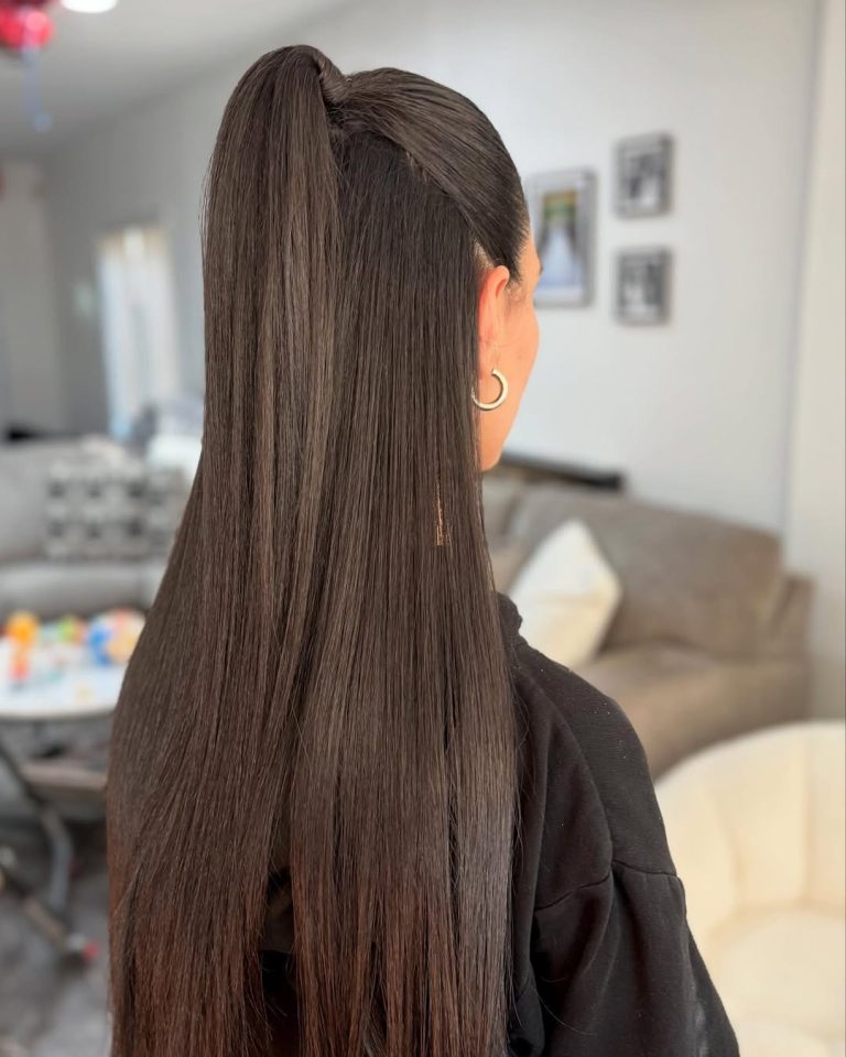 Slick Back Hairstyles 2025: Easy, Fancy, Unique ponytail ideas for Wavy ...