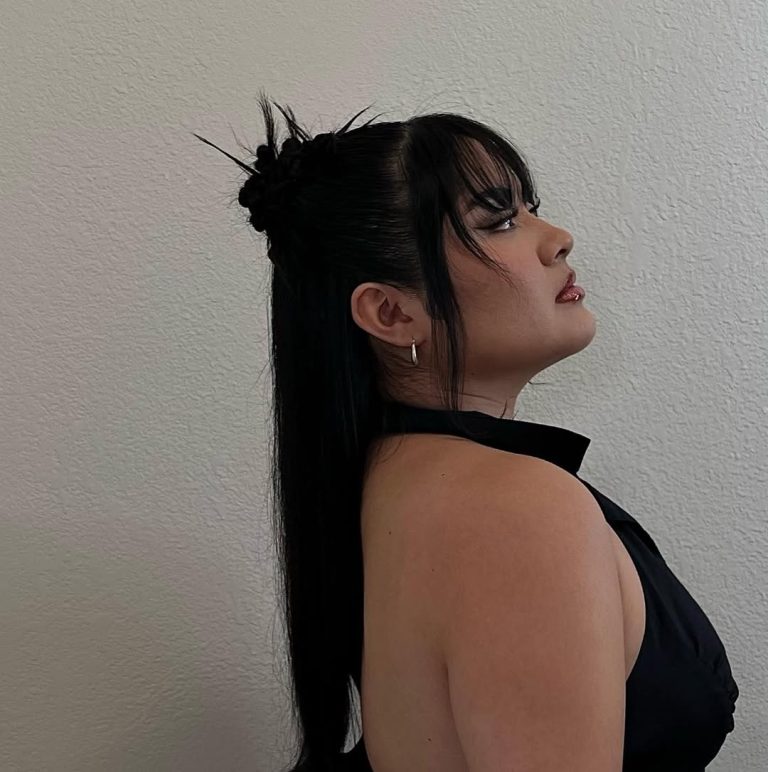 Y2K Hairstyles Guide: 2000s buns, braids, half-up and updos for short ...