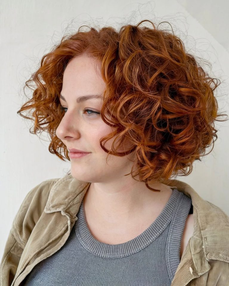 Curly Bob Hairstyles 2025: Medium Layered, Chin Length, Inverted Cuts ...