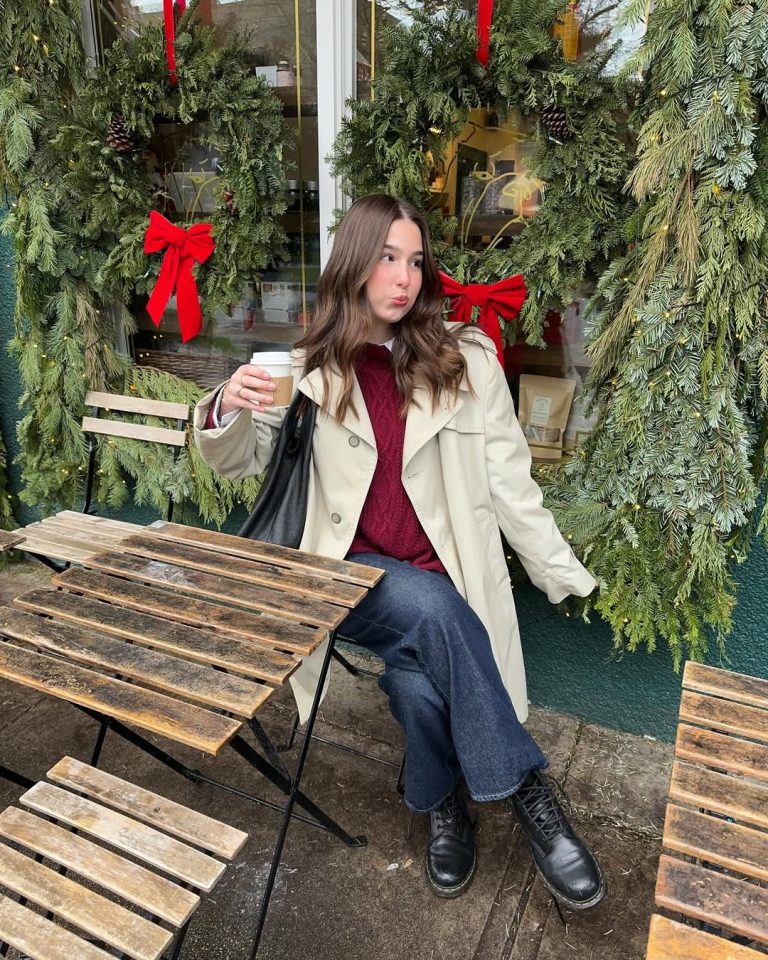 Holiday Outfits Christmas 2025: Festive, Casual & Party Ready Looks for ...
