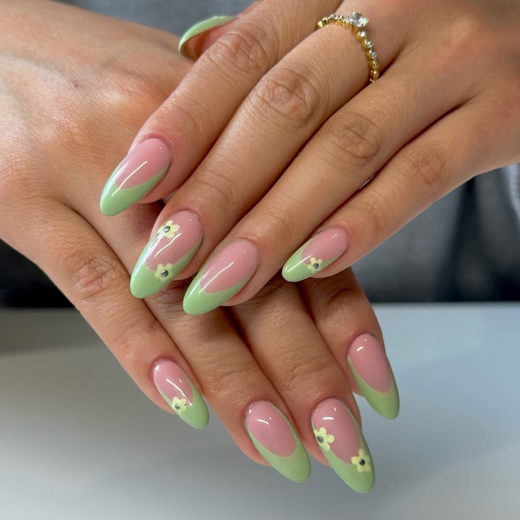 Green Spring Nails 2026 Ideas: Light Sage, Dark Mint Designs, Floral ...