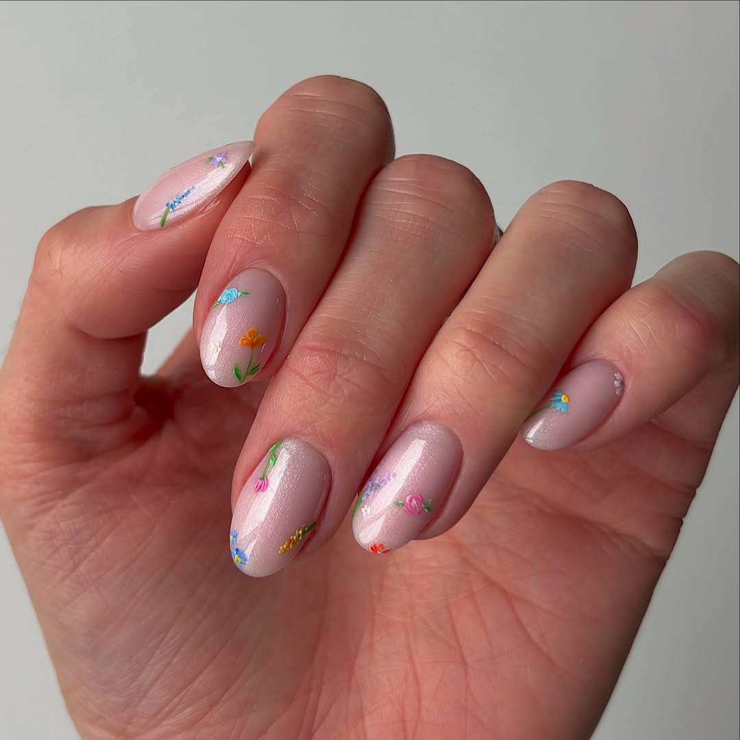 Spring Nail Ideas 2026: Floral Designs, Pastel Colors, Almond & Short ...