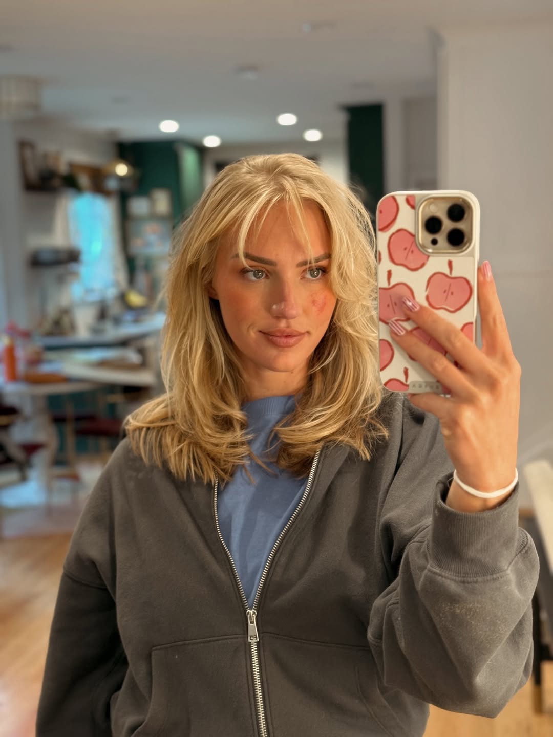 Hairstyles With Bangs 2026: Curtain, Wispy & Layered Bang Trends for ...